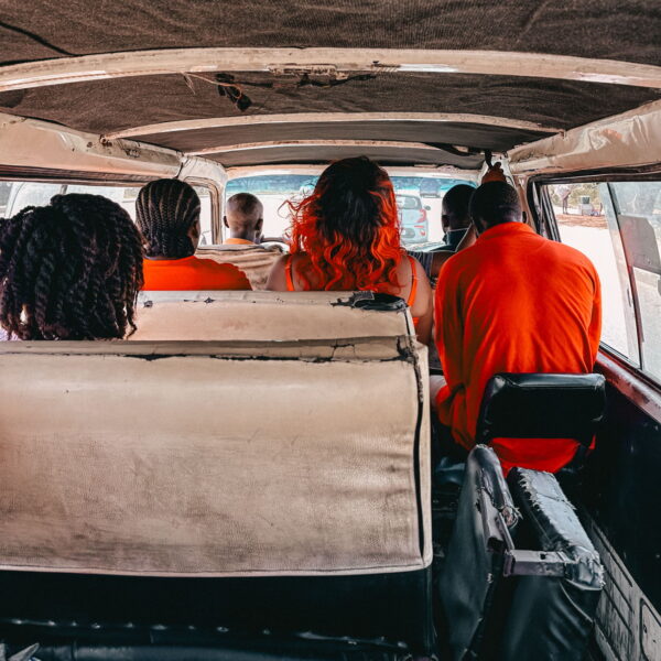 Visita Kokrobite Beach: Guía completa para conocer Kokrobite